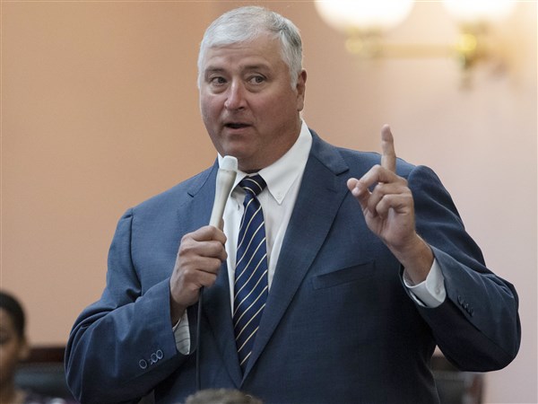 Lobbyist's 'puffery' not evidence of crime, Householder attorney argues ...