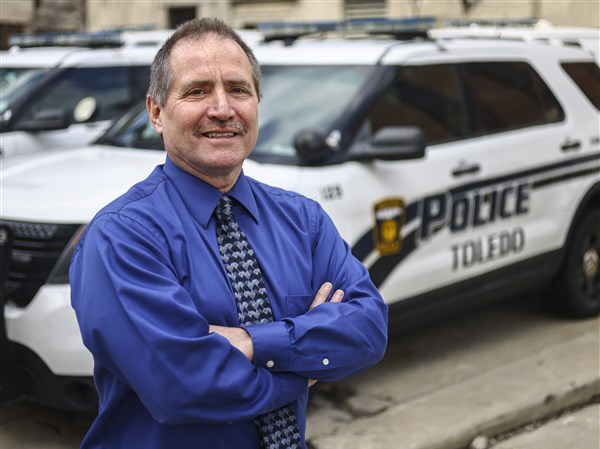 Retired Toledo detective to be inducted into law enforcement hall of ...
