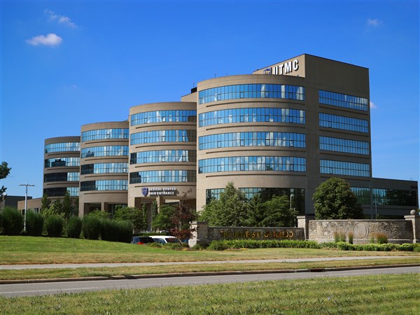 UTMC adds robotic technology for more precise spine surgery | The Blade