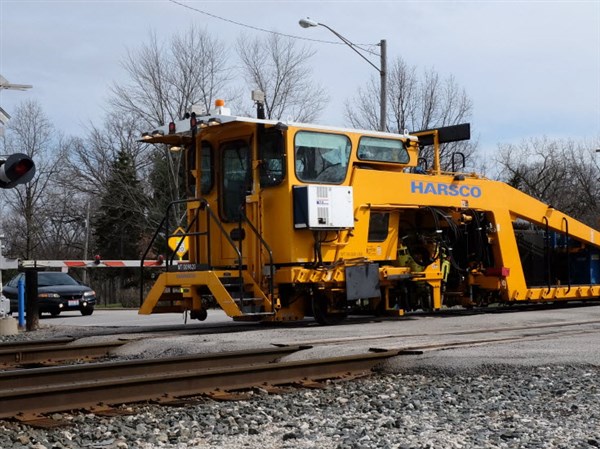 Multi-day repair work prompts closure of railroad crossings in Maumee ...