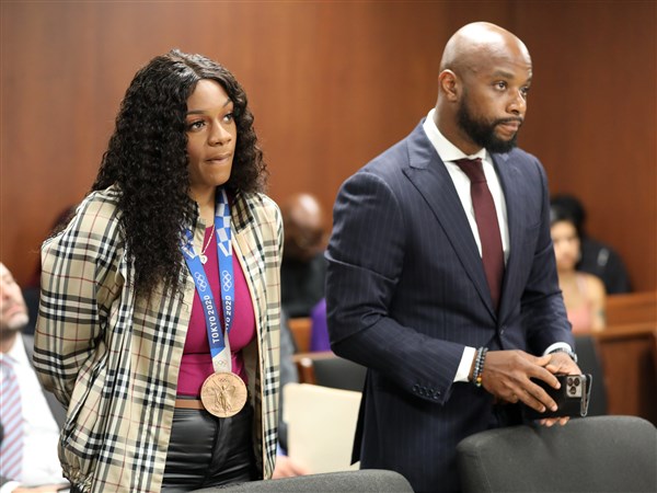 Toledo police officer reprimanded for conduct during arrest of Olympian ...