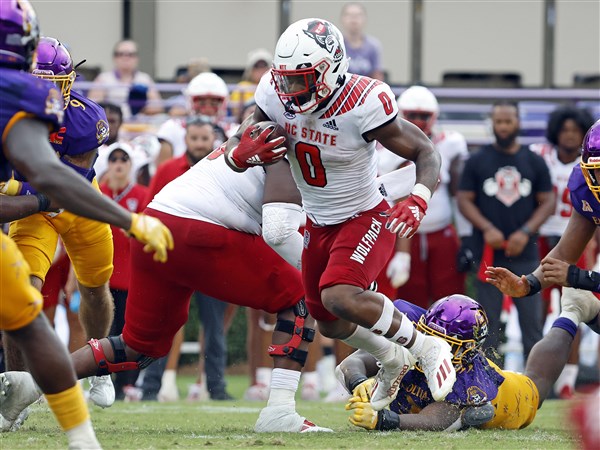 Top 25 roundup: No. 13 NC State takes advantage of ECU's kicking woes ...