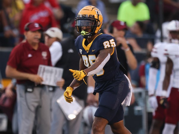 Toledo receiver Larry Stephens conquers lack of hearing to become ...