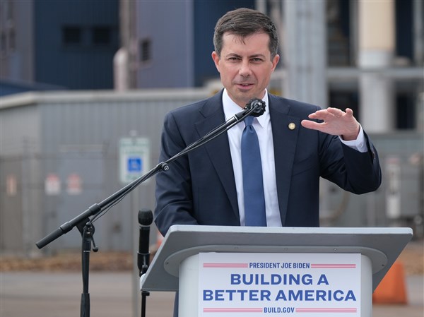 Transportation Secretary Buttigieg highlights Cleveland-Cliffs in ...
