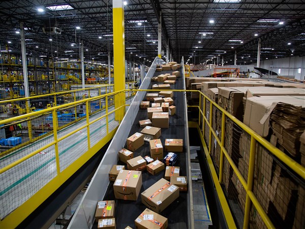 Amazon will hire more than 700 in Toledo area ahead of holidays | The Blade