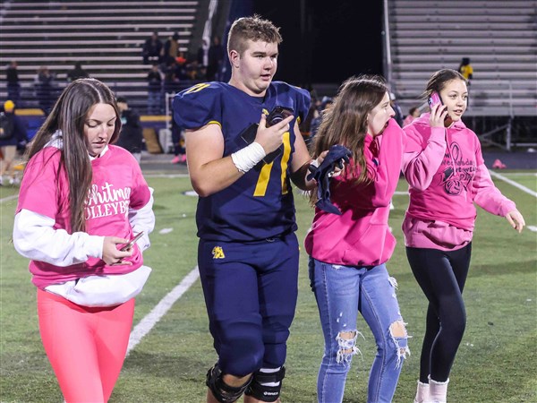 Gunfire halts Whitmer-Central Catholic football game | The Blade