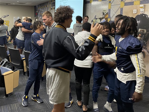 Briggs: The Toledo football team's new secret weapon? A lot of hugs ...