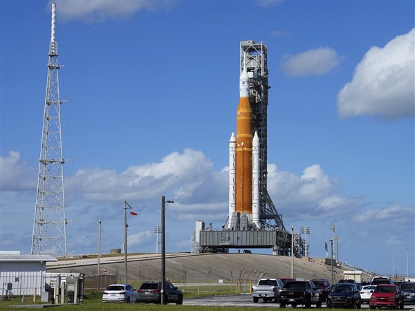 NASA: Moon rocket endured hurricane, set for 1st test flight | The Blade
