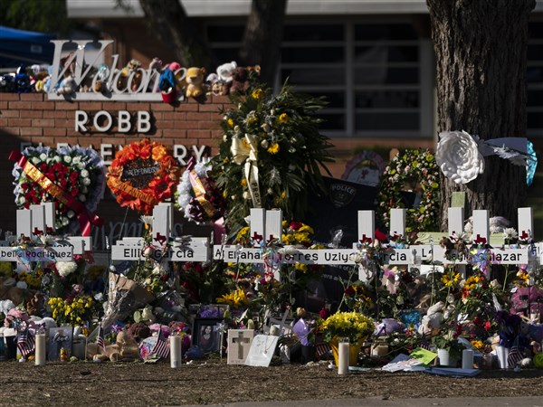 Uvalde shooting victims seek $27B, class action in lawsuit | The Blade