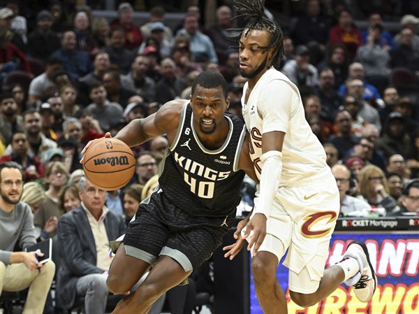 Barnes scores 20 points, Kings rally to beat Cavs 106-95 | The Blade
