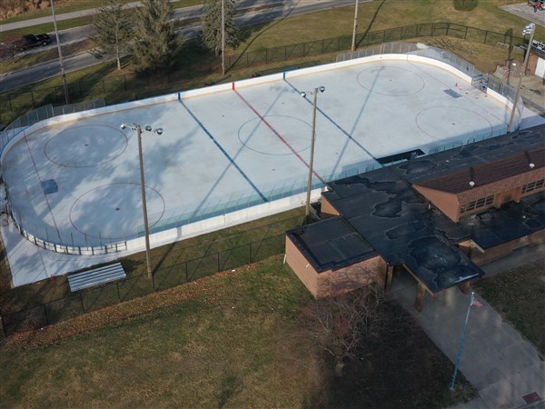 Ottawa Park ice rink opens as major winter storm approaches Toledo ...