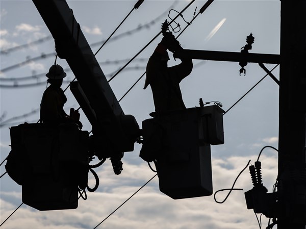 Toledo Edison asks customers to conserve energy as Christmas arrives ...