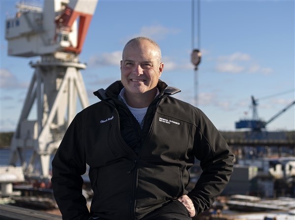 Former soldier tasked with getting Navy builder in shipshape | The Blade