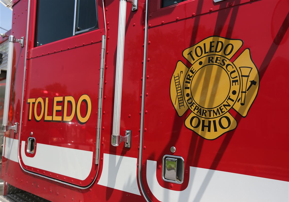 Dog House Fire Station Logo