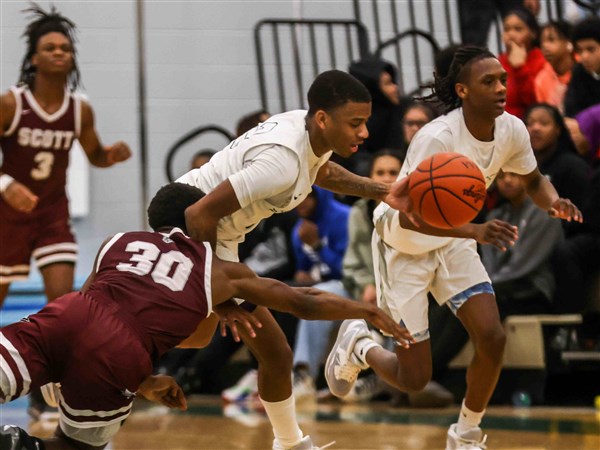 Strong 3rd quarter helps Start boys basketball take down Scott | The Blade