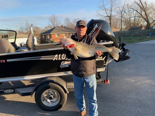 Outdoors: Michigan angler blessed with walleye wealth shares his prize ...
