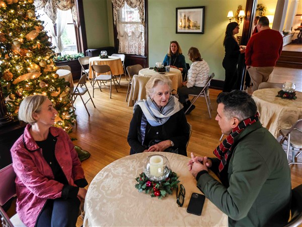 Special events: Holiday Trunk Show raises funds for Arts Commission ...