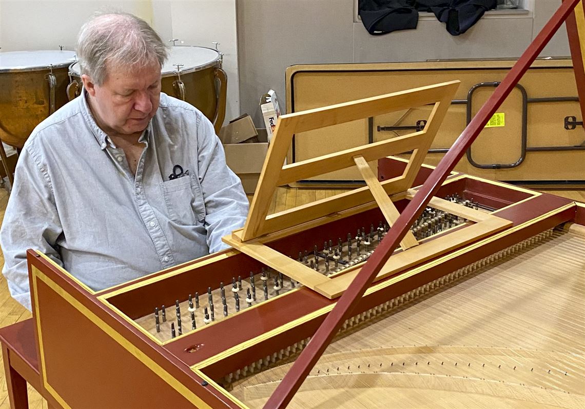 Harpsichord Inside