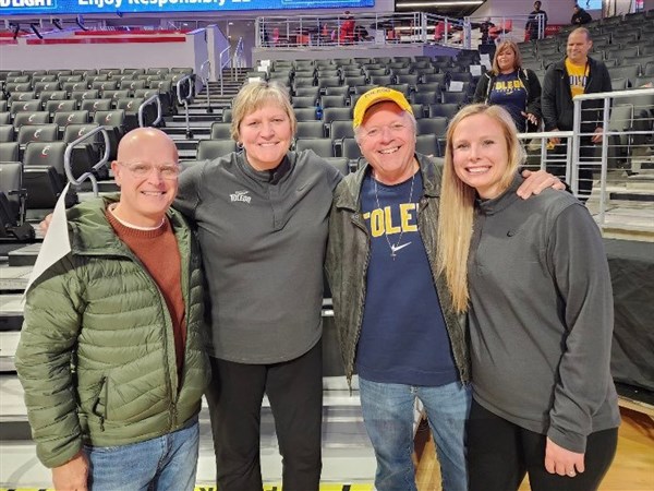 Briggs: With Tricia Cullop and Mark Ehlen, it takes a class act to know ...