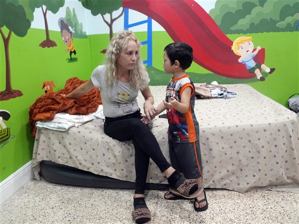 Miami faith community strains to help new exiles, migrants | The Blade