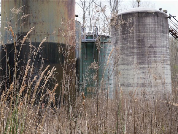 State and U.S. officials tout spending to plug 'orphan wells' | The Blade