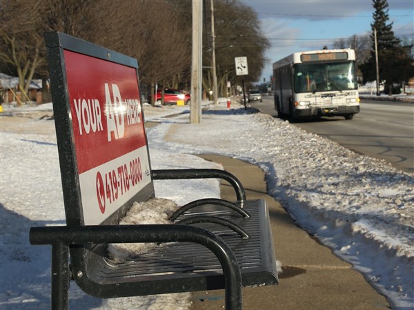 Toledo considers removal of bus-stop benches with ads | The Blade