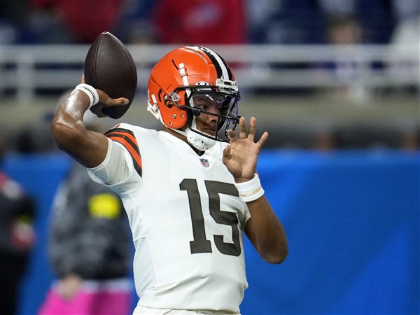 QB Joshua Dobbs returning to Browns as Watson's backup | The Blade