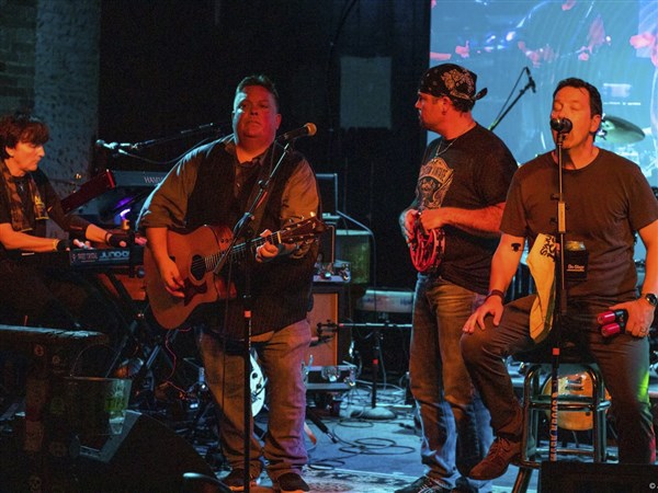 Second Hand Mojo to open for Black Moods on Saturday | The Blade