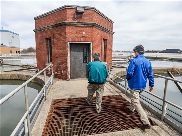 Tour of Bay View wastewater plant reviews call for $900 million in ...