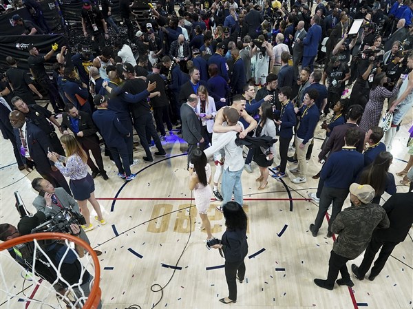 Nuggets take home 1st NBA title in rugged 94-89 win over Heat | The Blade