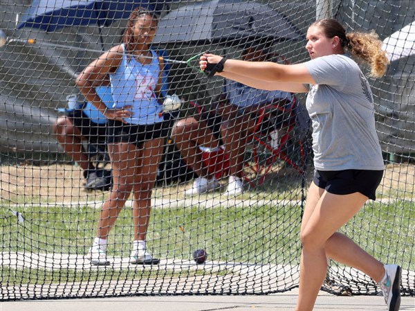 Elmwood's Barber continues throwing prowess with state hammer title ...