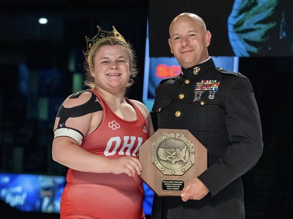 Whitmer's Savannah Isaac defends national freestyle wrestling title ...