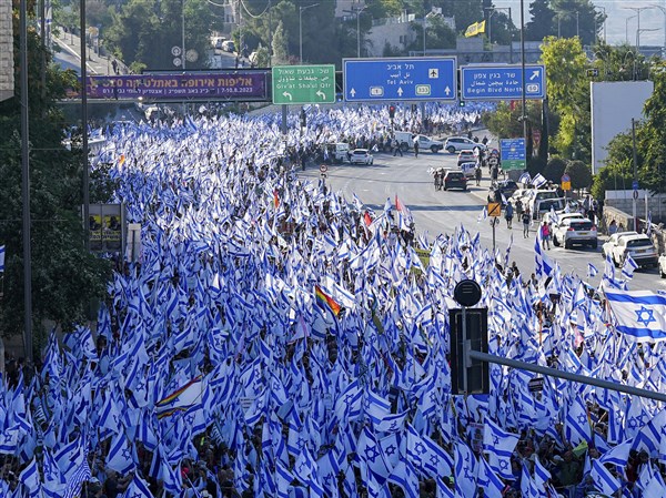 Hundreds of thousands march in Israel in last-ditch effort to halt ...