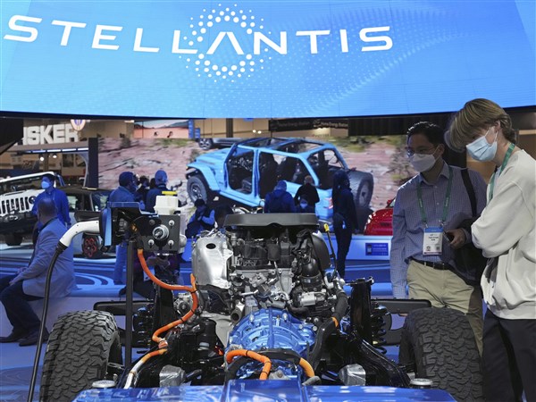 Stellantis to build second U.S. electric vehicle battery plant in joint ...