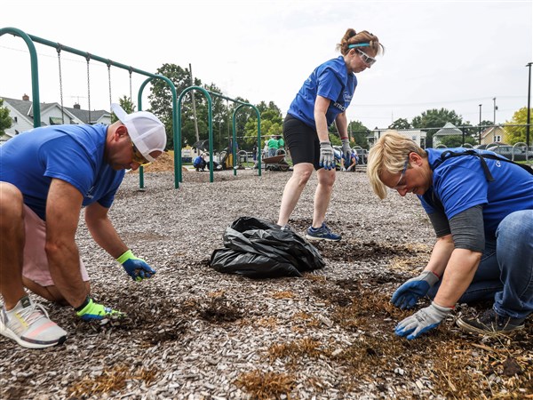 Video: Rock the Block at Raymer Elementary | The Blade