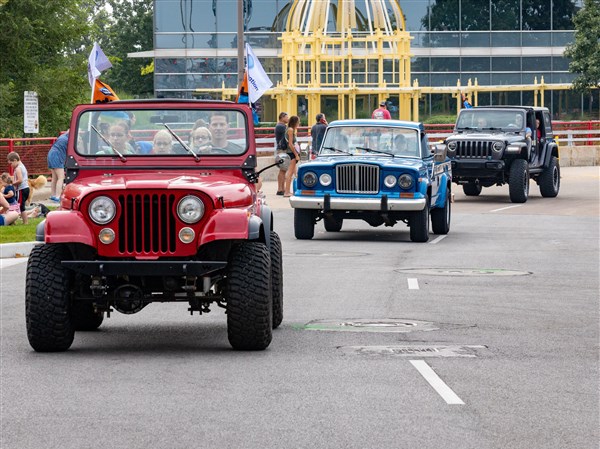 Photo Gallery: Jeep Fest 2023 parade in downtown Toledo | The Blade