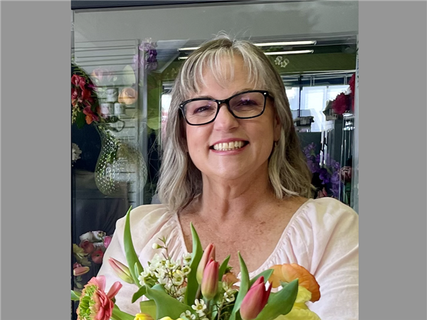 Flower shop owner named Sylvania chamber's businesswoman of year | The ...
