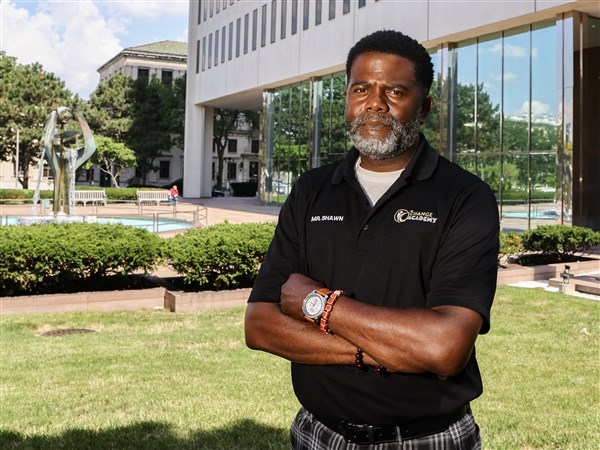 Shawn Mahone empowers transformation of Toledo's youth | The Blade