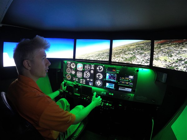 BGSU aviation program receives new simulators, aircraft | The Blade