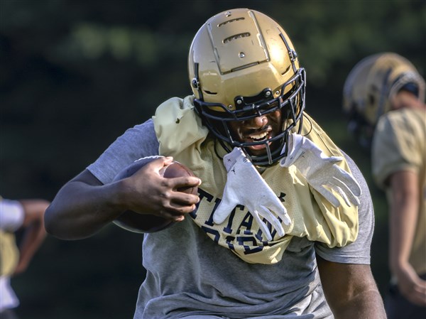 Under the Helmet: Behind the scenes with St. John's Jesuit football ...