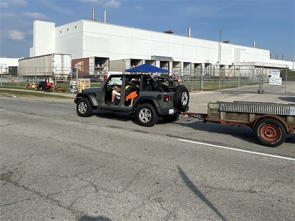 Auto workers' union calls talks with Ford productive as strike ...