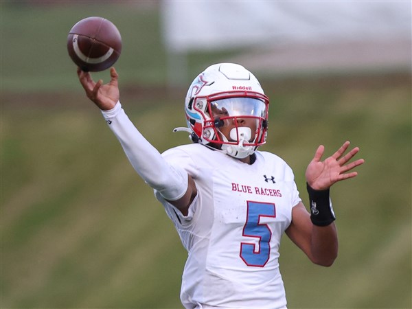 Bowsher's offense finally clicks in football victory over Waite | The Blade