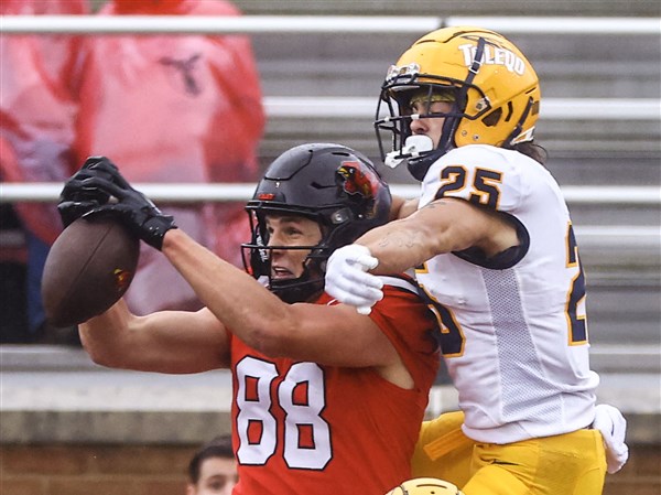 Maxen Hook makes game-changing plays in front of friends and family ...