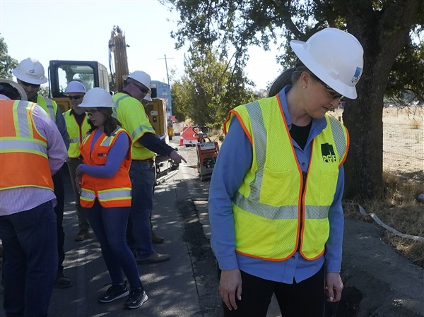 Biden announces $3.5B for projects nationwide to strengthen electric ...