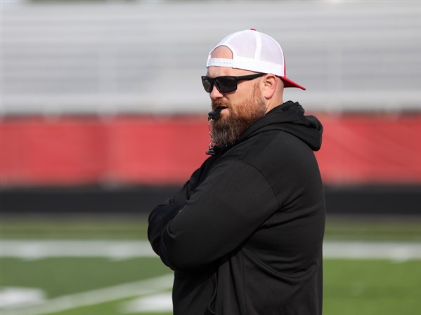 Bowling Green High School football coach Josh Wade suspended for ...