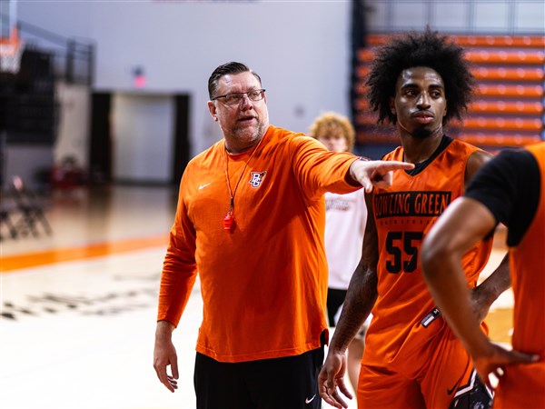 BGSU men's basketball quickly building chemistry as 2023-24 season ...