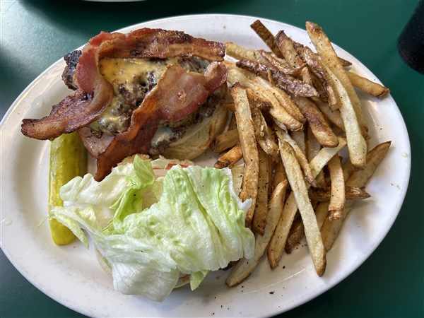 Ample portions help distinguish the Summit Diner | The Blade