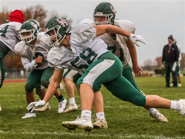 Oak Harbor standout lineman Jacob Ridener a student of football | The Blade