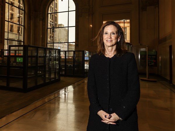 Huntington’s Sharon Speyer leaves civic and banking legacy as she ...