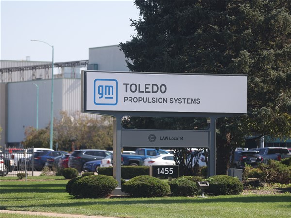 Snag over pensions dooms UAW contract vote at GM's Toledo Propulsion ...